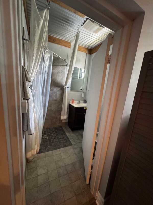 Charming 1-bedroom Apartment With Wifi,  Close To The Hospital In  Greenwood - Greenwood, SC