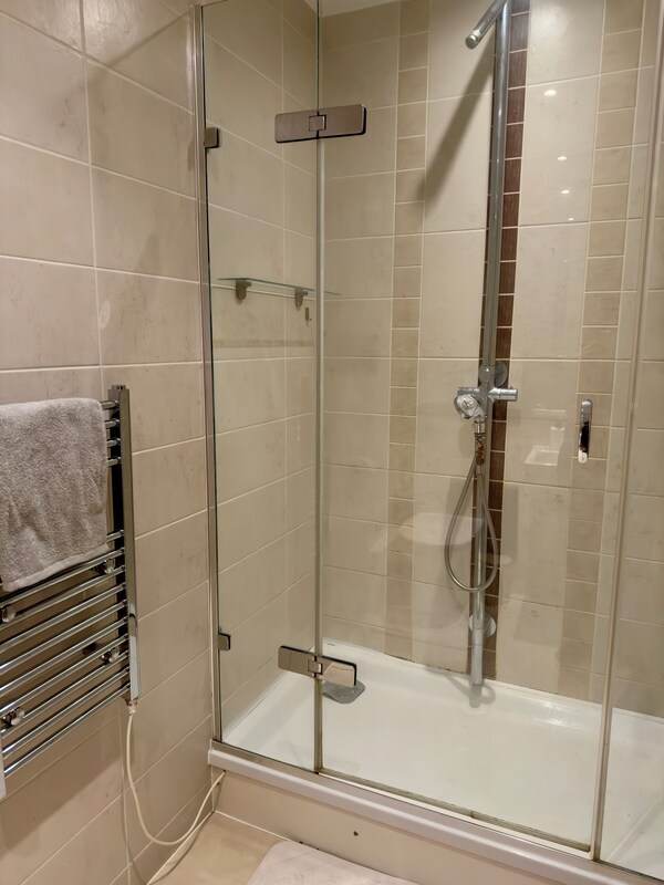 Modern Docklands Apt Near Excel - Ilford