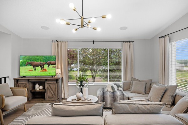 Spacious 5-bedroom Farmhouse With Wifi And Ac In Enchanting Vancouver - Washington