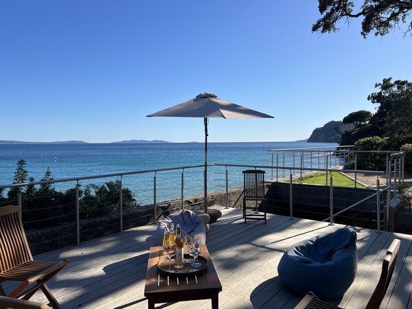 Magnificent Villa On The Beach - Family Atmosphere - Stunning Views - Rayol-Canadel-sur-Mer