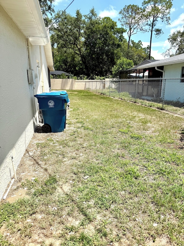Charming 3-bedroom House With Wifi And Ac In Delightful Spring Hill - Hernando Beach, FL