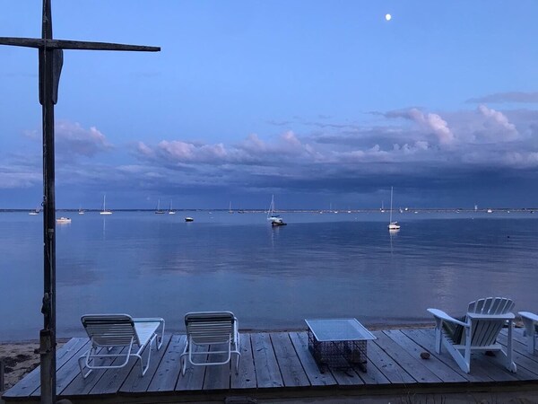 1 Bedroom / Beach Access & Sun Deck - Provincetown, MA