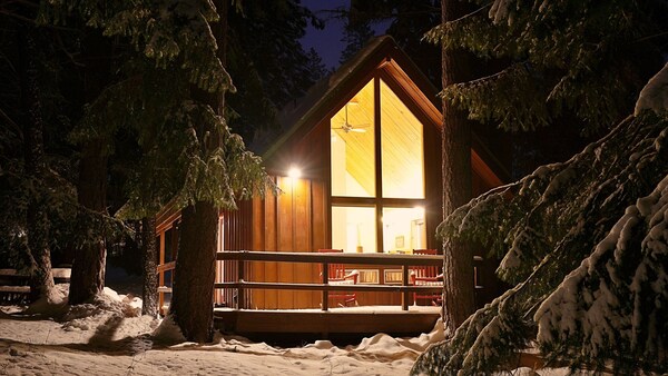 Charming And Cozy A-frame Cabin Near Mt. Adams - Trout Lake, WA