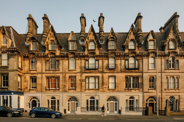 One Bedroom Apartment - Edinburgh