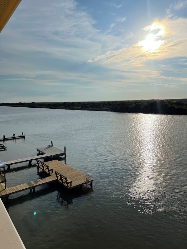 Reeling Em Inn 4 Bed/3 Bath Home On The Colorado River In Matagorda. - Matagorda, TX