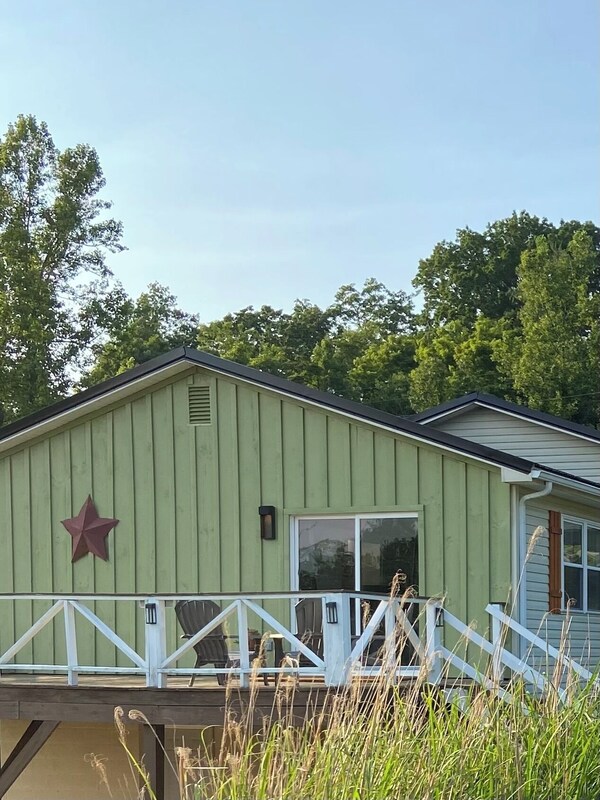 Family Friendly-queen Beds- Large Deck-spacious Kitchen - Kentucky