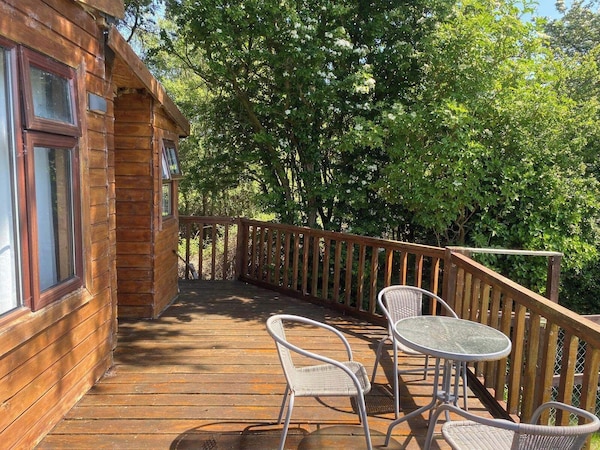 Lakeside Lodge - Castlemartyr - Sleeps 4 - Midleton