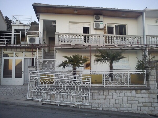 Studio Flat With Terrace Crikvenica (As-24475-c) - Crikvenica