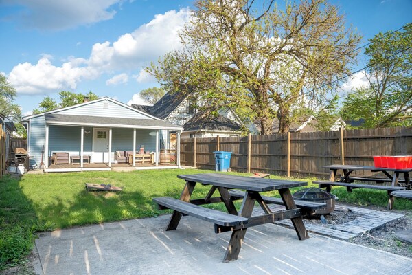 Sports Themed Home With Large Jetted Tub Near Zoo And Stadiums Downtown. - IUPUI,Indianapolis