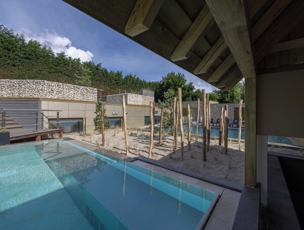 Relaxing Country Escape With Indoor Pool, Bike Rentals, And Scenic Terrace - Zeeland