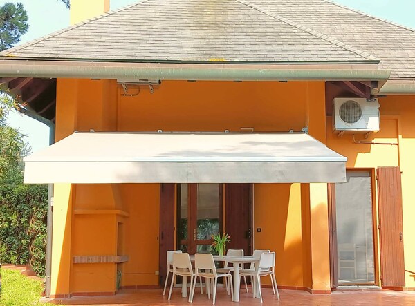 Villa With 3 Bedrooms, 8 Beds & 2 Bathrooms - Ideal For Families & Groups - Albarella