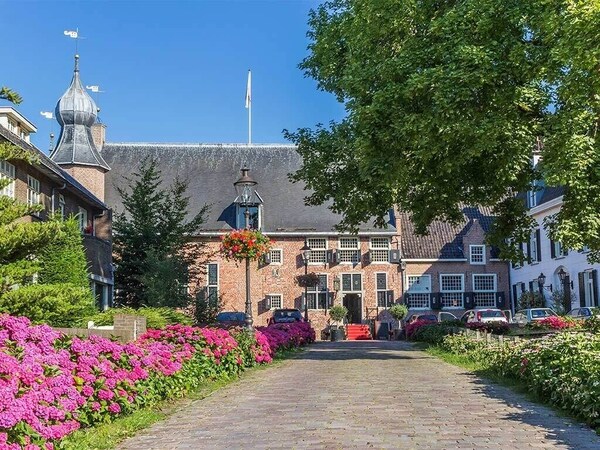 Relish Modern Comforts In Historic Grain Warehouse Near Plopsa Indoor - Coevorden