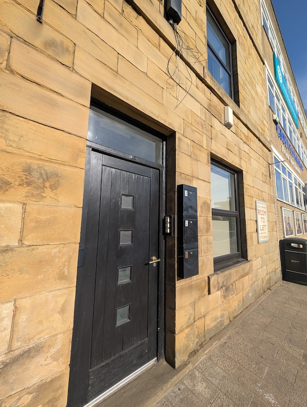 Charming 1-bedroom Apartment In Huddersfield - University of Huddersfield Queensgate Campus