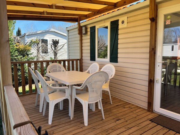 Mobil-home Cosy Pour Une Escapade En Provence - Cheval-Blanc