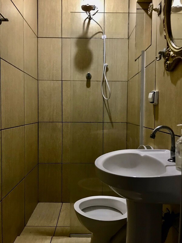 Cozy Little House In São Paulo, Your Home Away From Home!!  Easy Access - Osasco