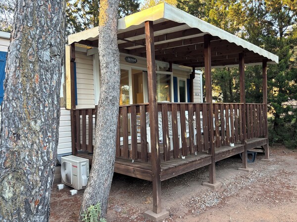 Mobilhomme Dans Un Camping 4 éToiles à Frejus - Saint-Aygulf