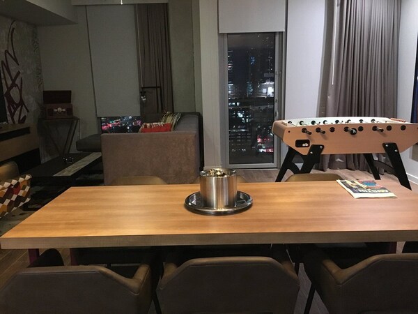 One Bedroom During Race Week. - Austin, TX