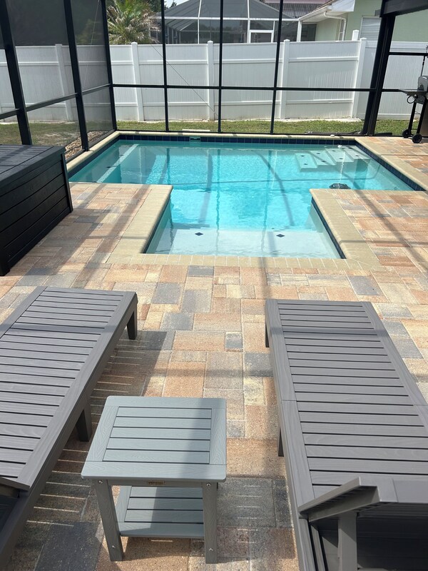 New Listing!!  3bed 2bath Waterfront, Salt Water Heated Pool-crystal River - Crystal River, FL