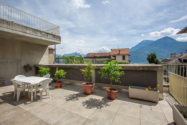 Larius Apartment-residence With Pool On Lake Como - Lake Como