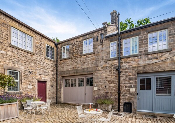 The Gardener - One Bedroom House, Sleeps 2 - Clitheroe