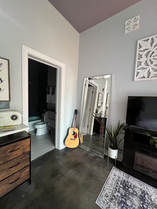 Lovely Bohemian Loft Downtwn, Amphitheater,seaside Park,metro North,2-10min Walk - Bridgeport, CT
