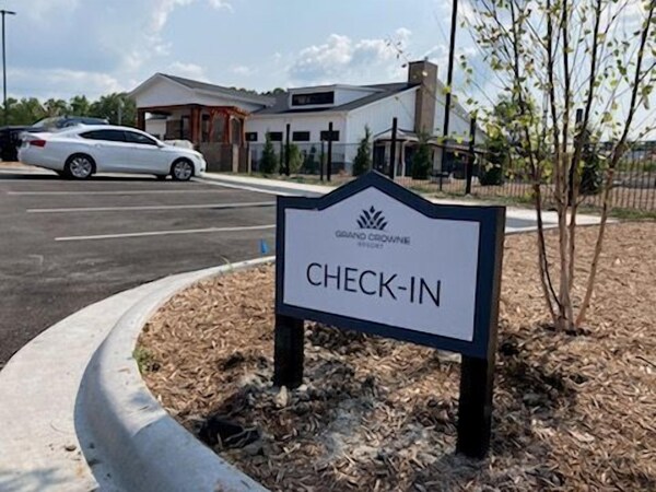 1br Suite W/ Kitchen & Balcony Access - Branson, MO
