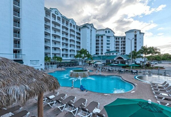 Ocean View Condo W/ Full Kitchen - Cocoa Beach, FL