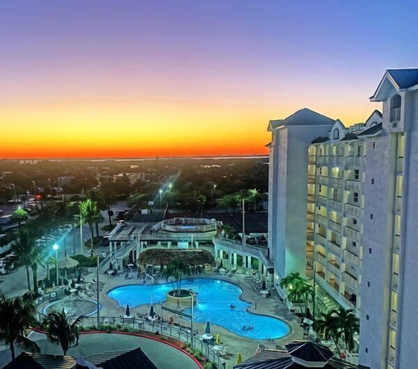 Oceanfront Condo W/ Balcony & Full Kitchen - Cocoa Beach, FL