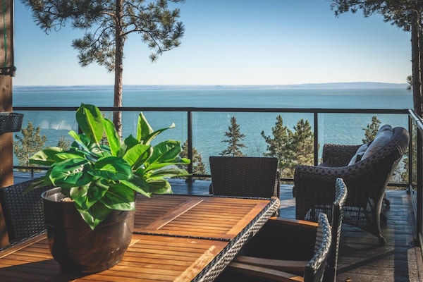 Hôtel à La Maison - Le Nid Avec Spa - La Malbaie