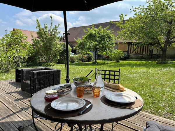 Grand Cottage Normand Très Convivial. Idéal Pour La Détente Et Le Sport - Eure