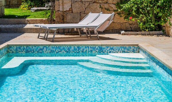Villa 'Laccus 8' Con Vistas Al Mar, Wi-fi Y Aire Acondicionado - Costa Rei