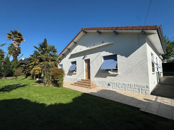 House In Lourdes, With Garden, At The Foot Of The Pyrenees - Lourdes