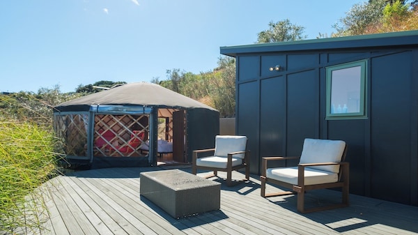 Awaawa Yurts - Rangi, Awaawa Yurts - Rangi - ワイヘケ島