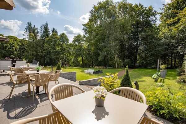 Relax And Unwind On The Garden Terrace, With Golf Nearby And Free Parking - Zeist