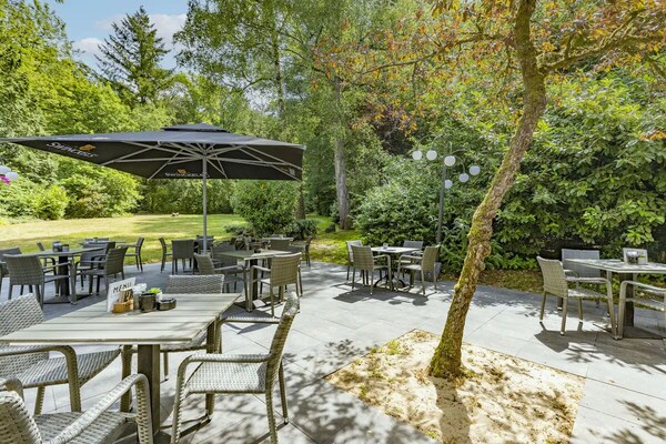 Spacious Family Escape Indoor Pool, Free Parking, And Onsite Fun Included - Lochem