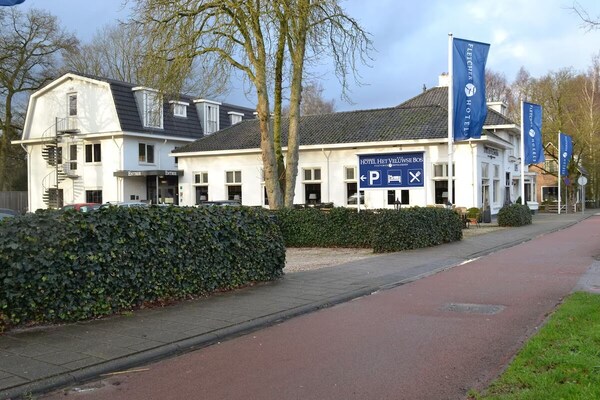 Stay Steps From Historic Steam Train And Scenic Forest Routes! Onsite Dining! - Apeldoorn