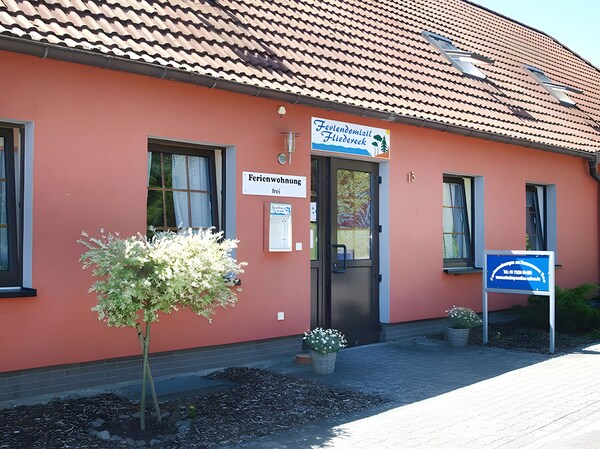 Ferienwohnung 'Plauer See, 80qm' Mit Gemeinschaftsterrasse, Gemeinschaftsgarten Und Wi-fi - Malchin