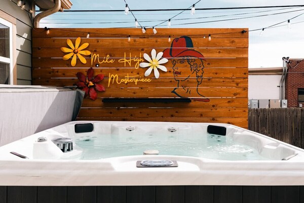 Mid-century Gem | 3br | Hot Tub | Close To Denver - Thornton, CO