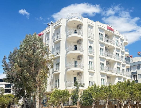 Family-friendly Furnished Apartment Hotel - Antalya