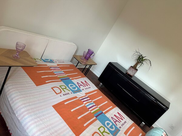 Soothing 3-bedroom Apartment With Wifi In Charming Voiron - Voiron