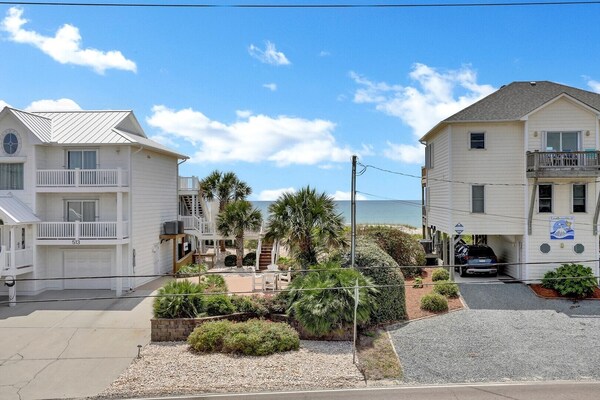 Oceanviews From The 4 Bedroom In Topsail Beach - Hampstead, NC