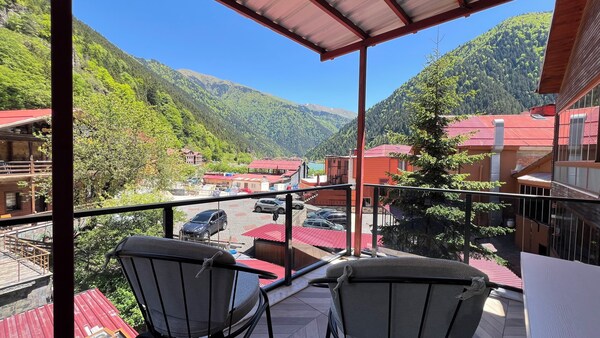 3-bedroom Apartment In Lovely Trabzon, Uzungol With Wifi - Trabzon
