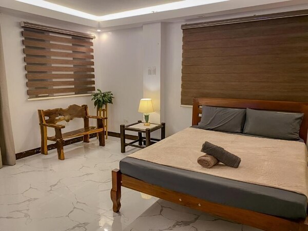 Charming 1-bedroom House In Welcoming Alfonso With Wifi, Ac - Alfonso