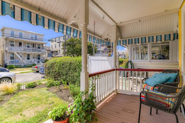 19 Webb 1w First Floor 1-bedroom Apt With Wifi And Ac Near Beach In Ocean Grove - Ocean Township, NJ