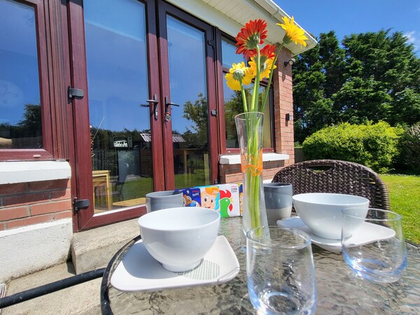Hazelwood Holiday Home - Cozy & Homely - Sligo