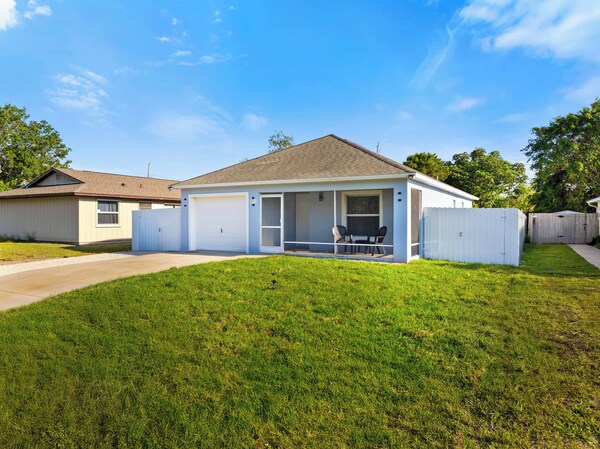 Casa Costa Del Tesoro 10 Minutes From The Beach - Vero Beach, FL