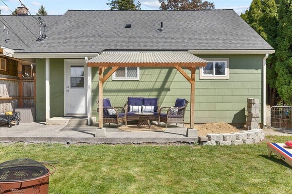 Charming 2-bedroom House With Wifi, Ac In Fantastic Coeur D'alene - Coeur d'Alene, ID