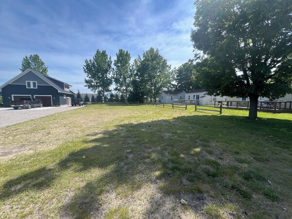 Cabin 10 / Pleasant Valley Resort / Hot Tub / Sauna / Bbq - Frankfort