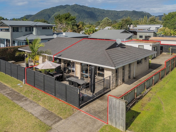 Boulevard Bliss - Pauanui Holiday Home - Tairua