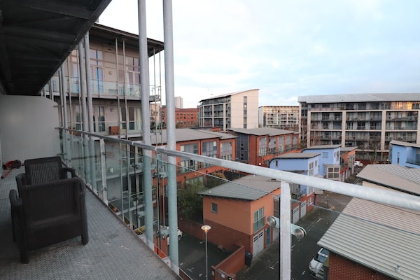 Exceptional Two-bedroom Apartment In The City Center. - West Midlands